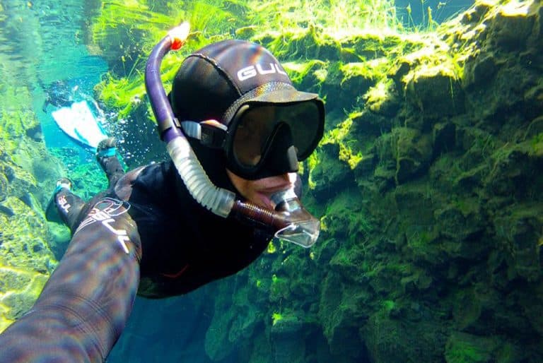 Wetsuits vs Drysuits: What are the Differences Between Them?